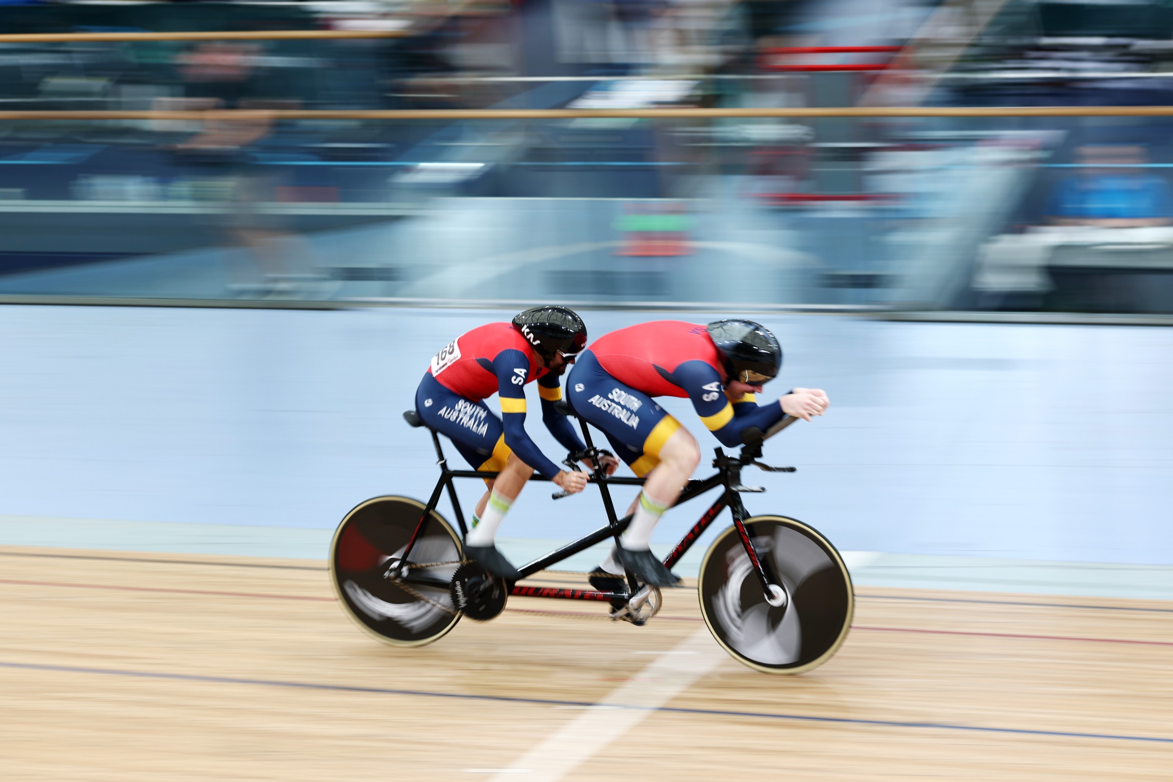 Ripped skinsuits and broken cranks on final night of TrackNats | Track ...